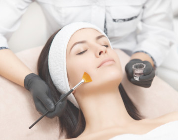 Peeling - Tratamento de Pele na Clínica Medway